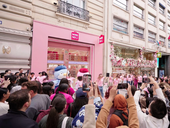 Kidscreen » Archive » MINISO launches a flagship store in Paris